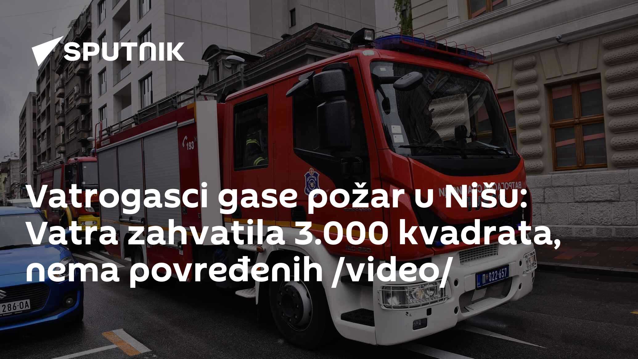 Vatrogasci gase požar u Nišu: Vatra zahvatila 3.000 kvadrata, nema povređenih /video/ - 26.11. ...