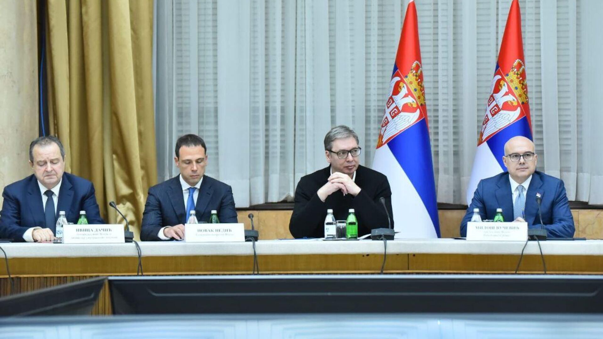 Počela vanredna sednica Vlade Srbije - Naslovi.net