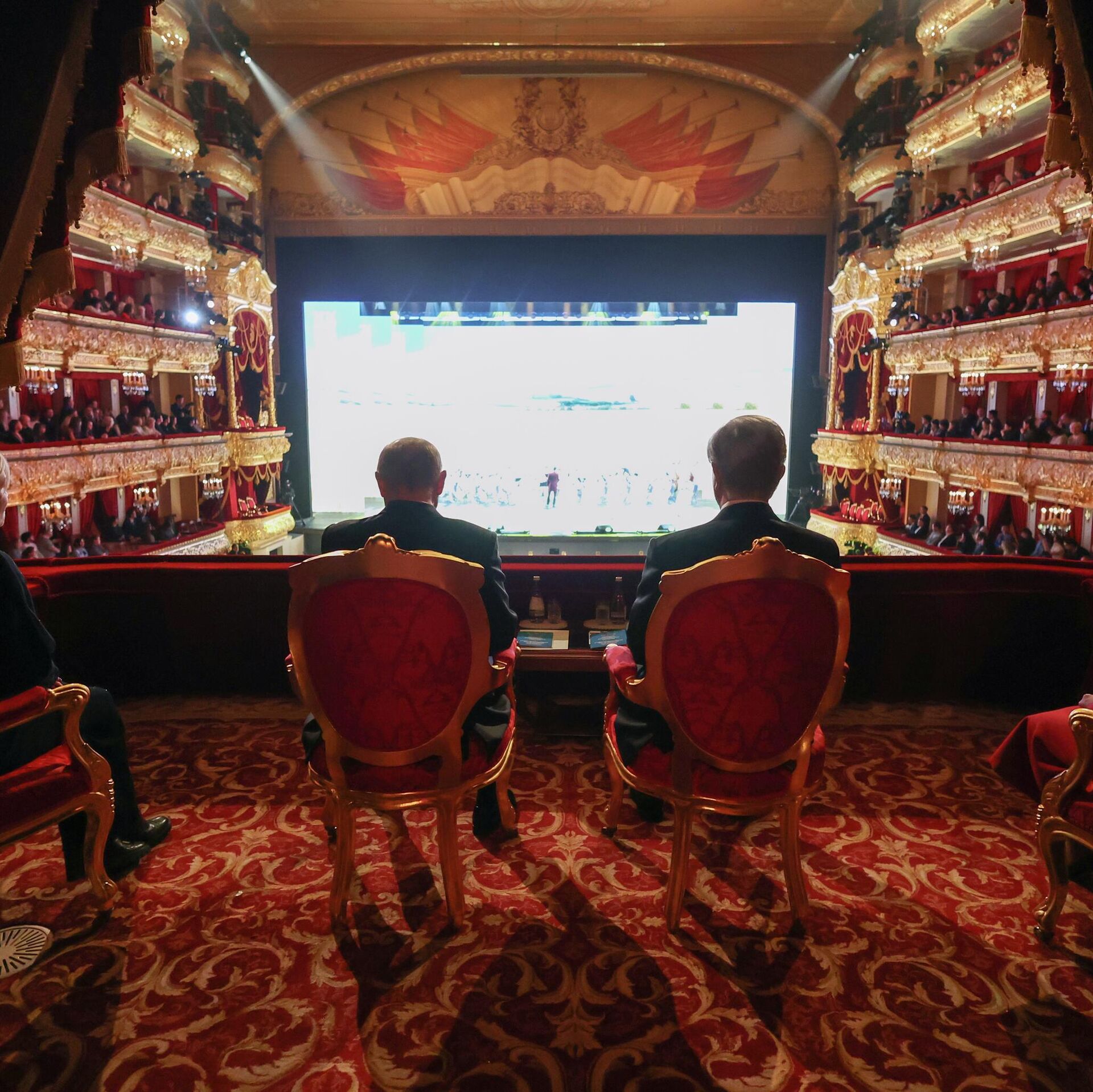 (NE)KOREKTNO Sada mole Kremlj! Nadrealna slika zaglavljene Evrope — Tramp se predomislio u ...